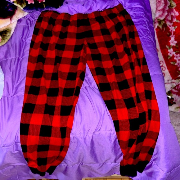 Holiday Time | Intimates & Sleepwear | Basic Pjs | Poshmark